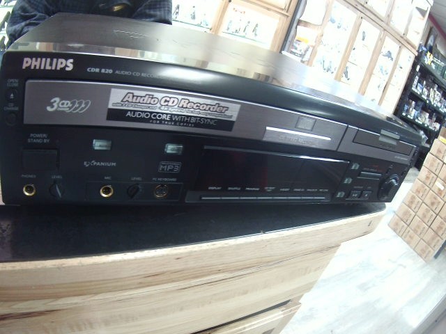Philips CDR 820 cd player recorder | Viking Gun & Pawn